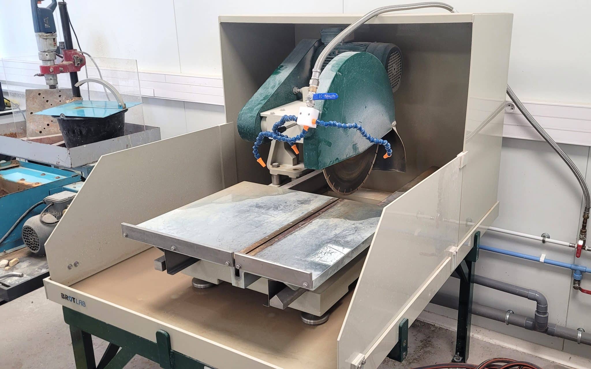 Outils Géophysique Et Pétrographie - CEREGE